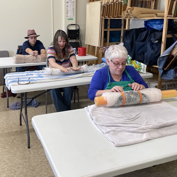 21 everyone working hard – Felting and Fiber Studio